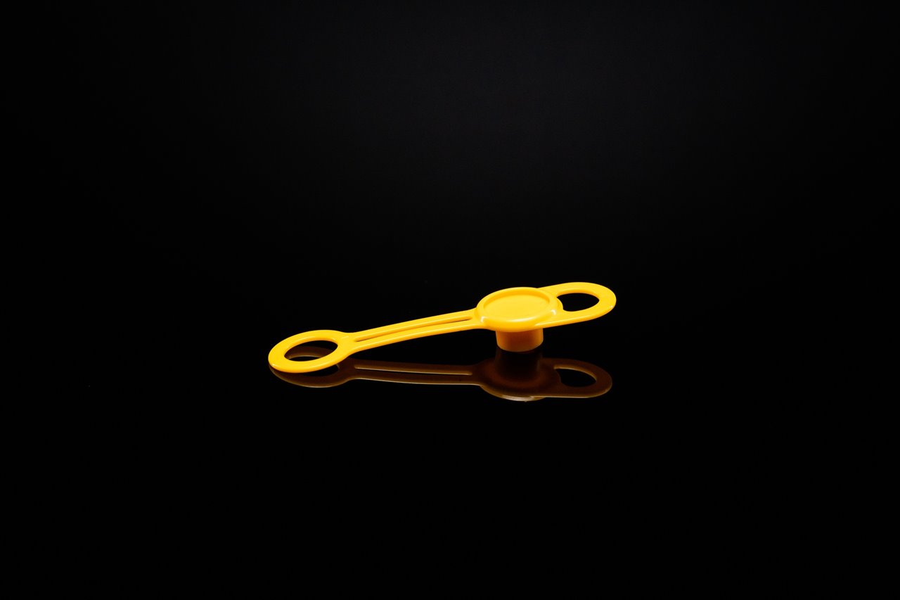 Spectrum Color-Coded Zerk Grease Fitting Caps | Trico Corporation