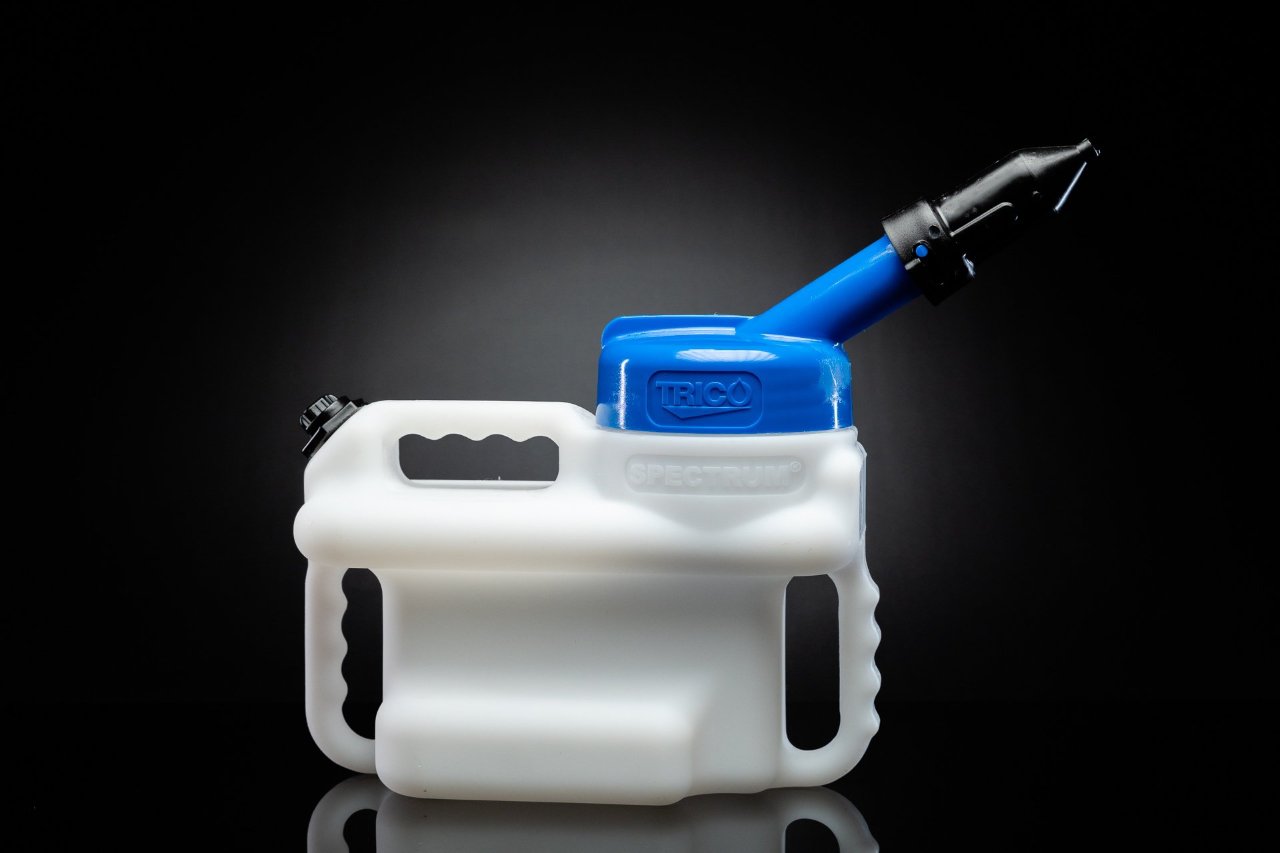 Spectrum Oil Containers 1/4" Nozzle Lid | Trico Corporation